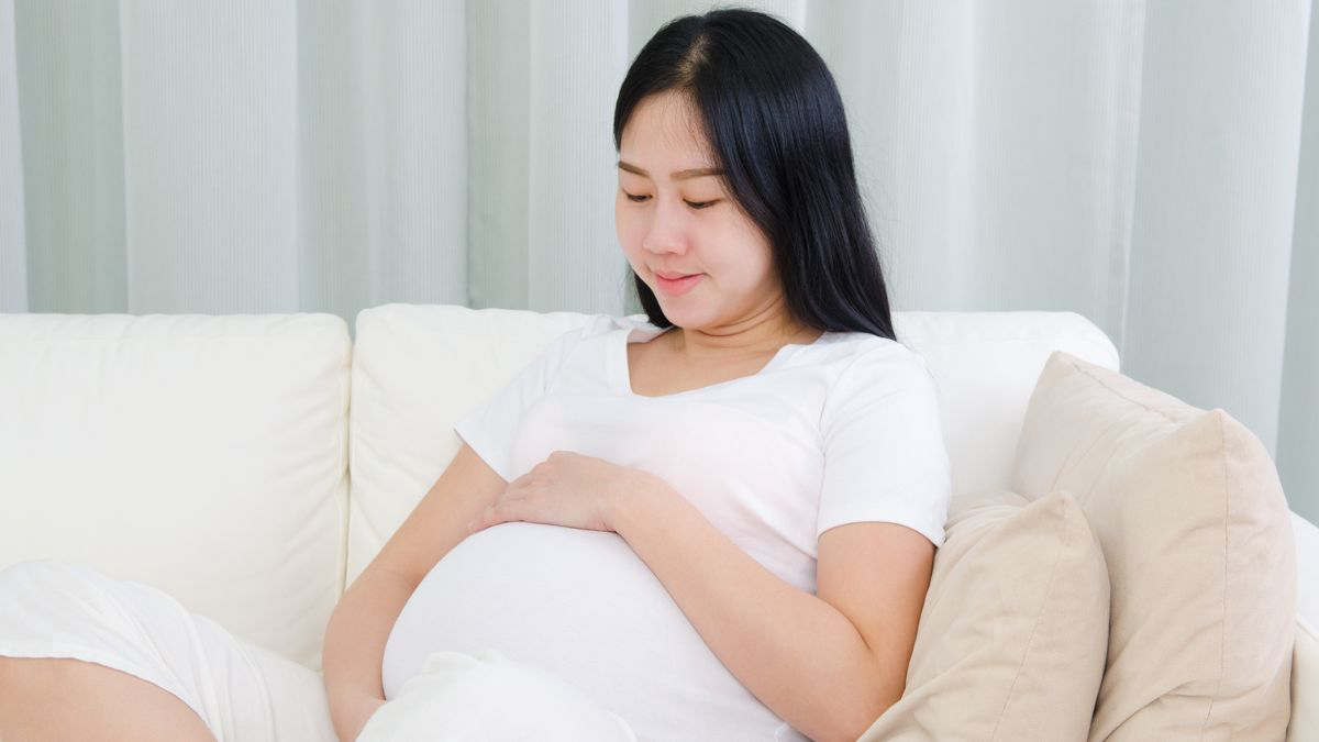 Tanda Hamil Dilihat dari Bentuk Perut - KlikDokter